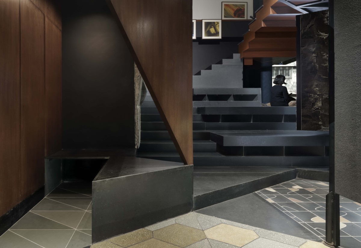 Eolith Flagship Store by PMA madhushala | Commercial Interiors | VolumeZero