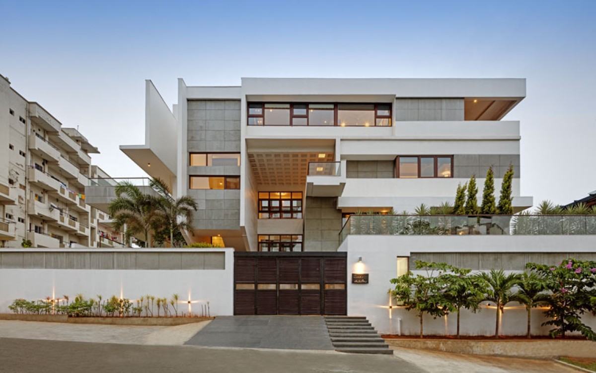 HKS House by SDeG