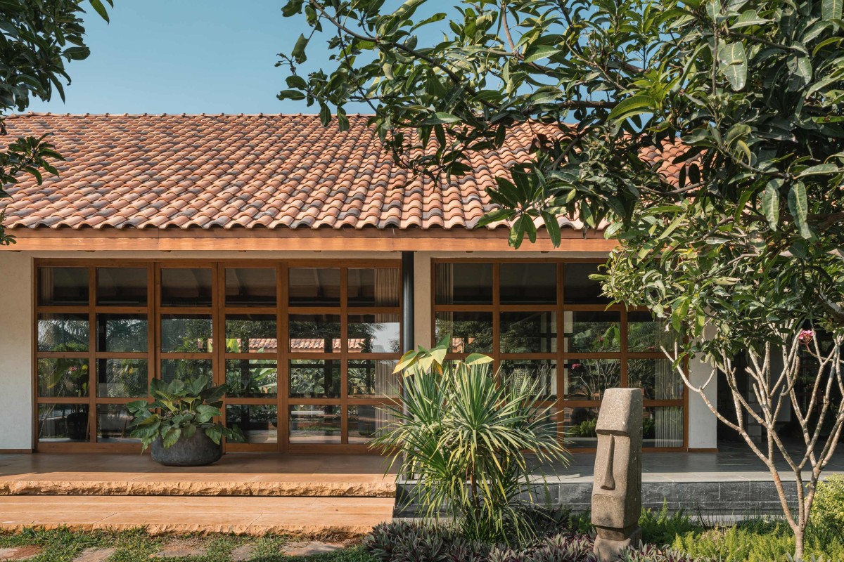 Courtyard House by 23 Degrees Design Shift | Contemporary Vernacular
