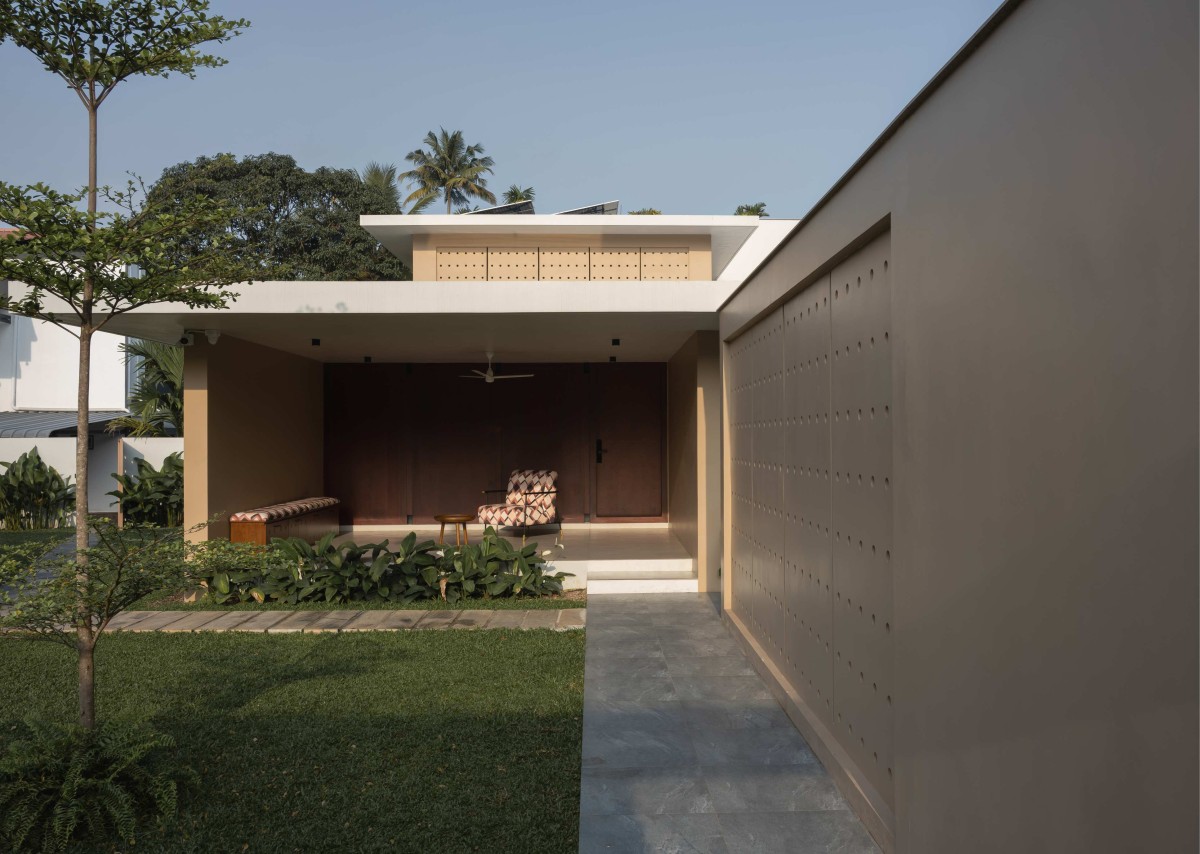 Corridor House 2.0 by i2a Architects Studio | Climate-responsive ...