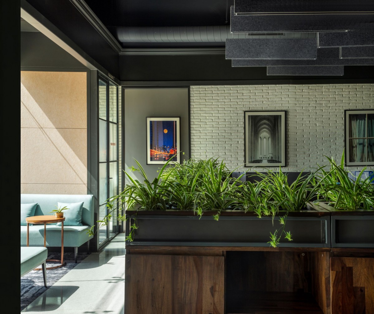 Paras Buildtech by GroupDCA | Corporate Real Estate Office Interior ...