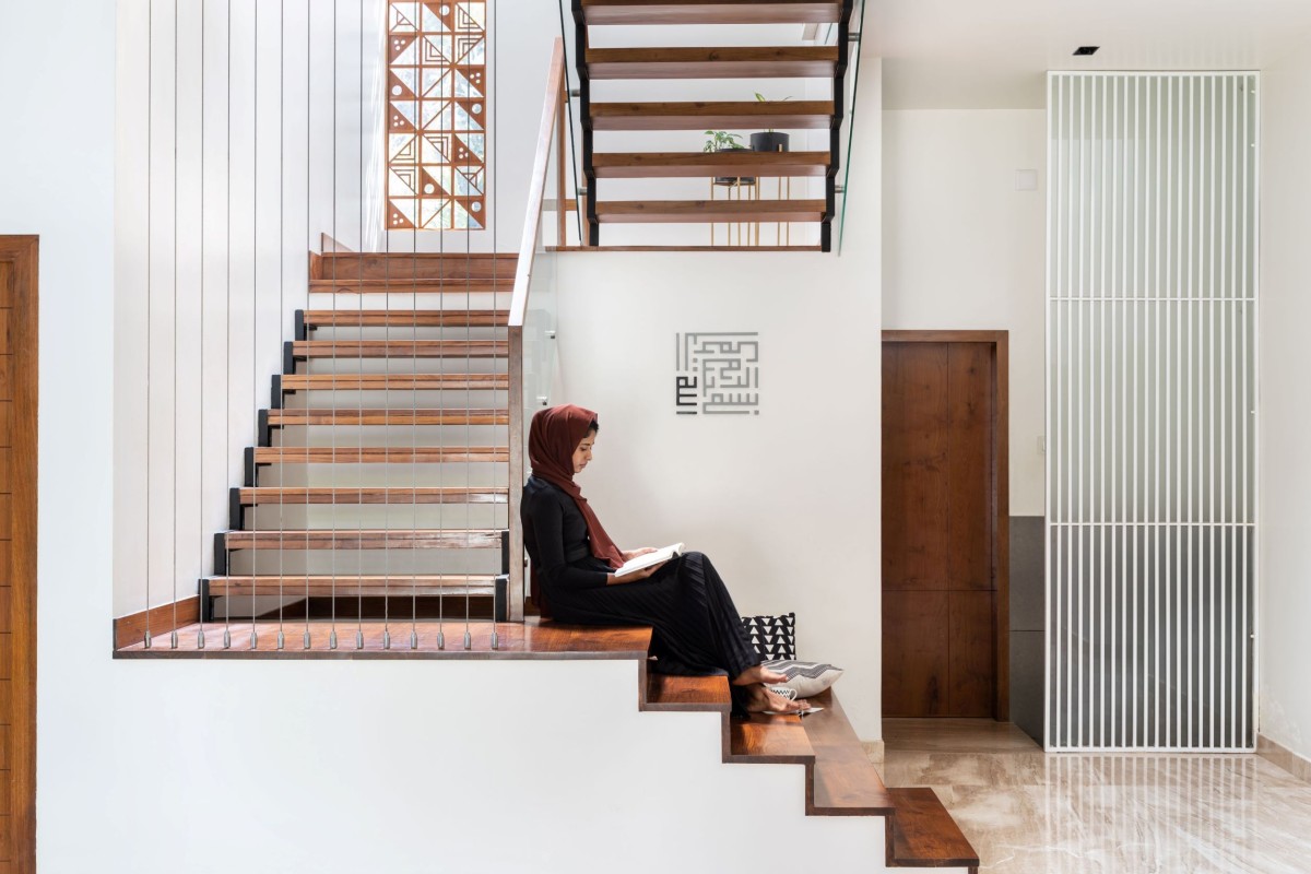 House of Lines and Circles by Cognition Design Studio